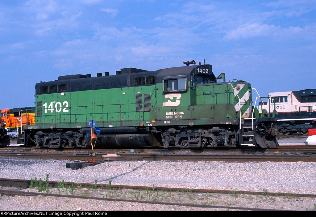BN 1402, EMD GP10,